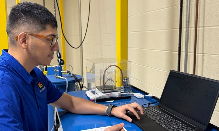 Hydrostatic cylinder testing at Northsidsales.com